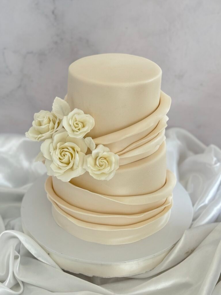 Ivory wedding cake – Cake Villa